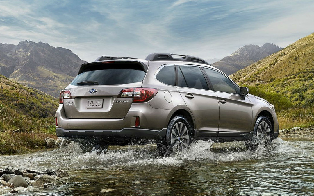 Comparison - Subaru Outback 2017 - vs - Ford Explorer Sport 2017 | SUV Drive